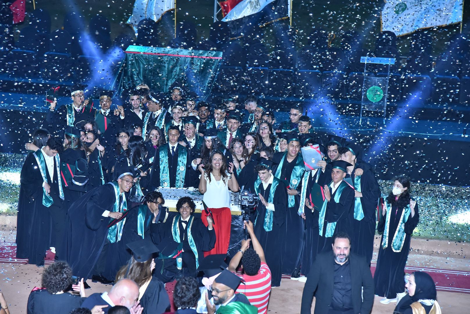 Class of 2022 graduation ceremony - The International School of ...